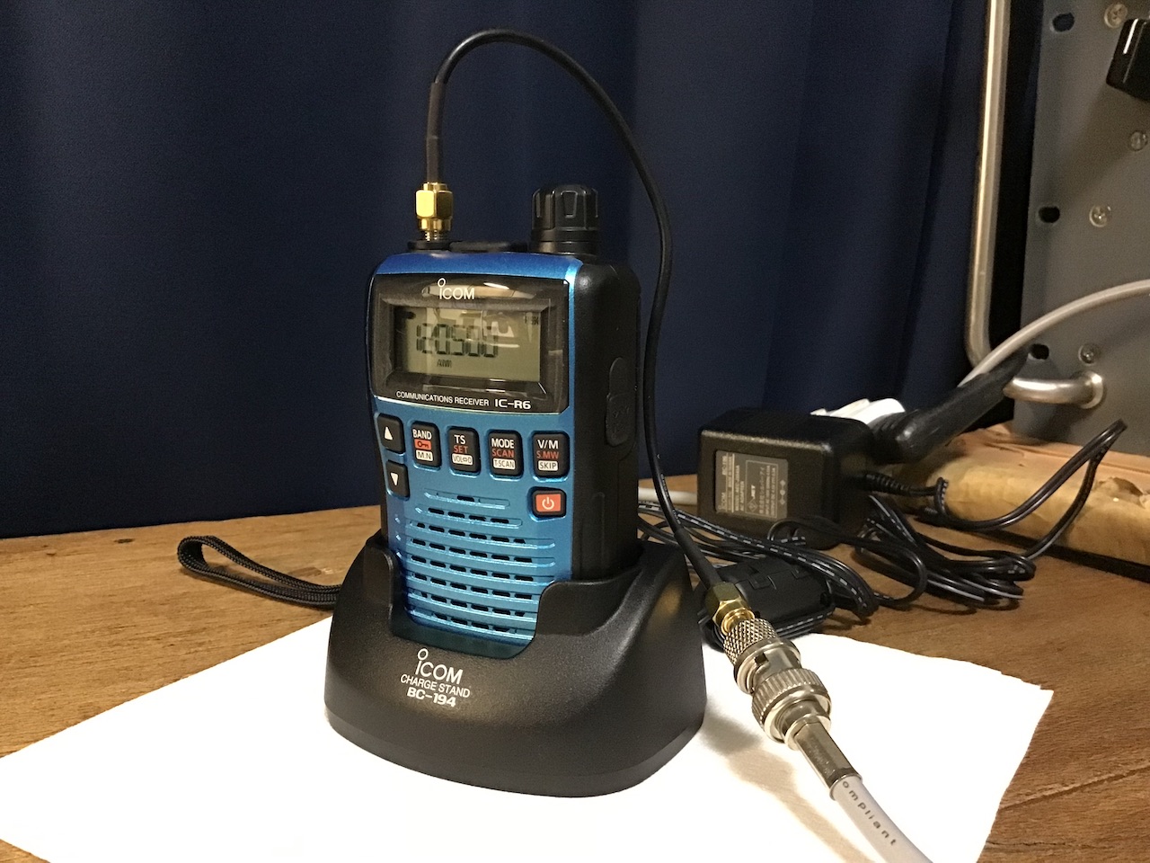 ICOM IC-R6 | 超入門：真空管ラジオこれ